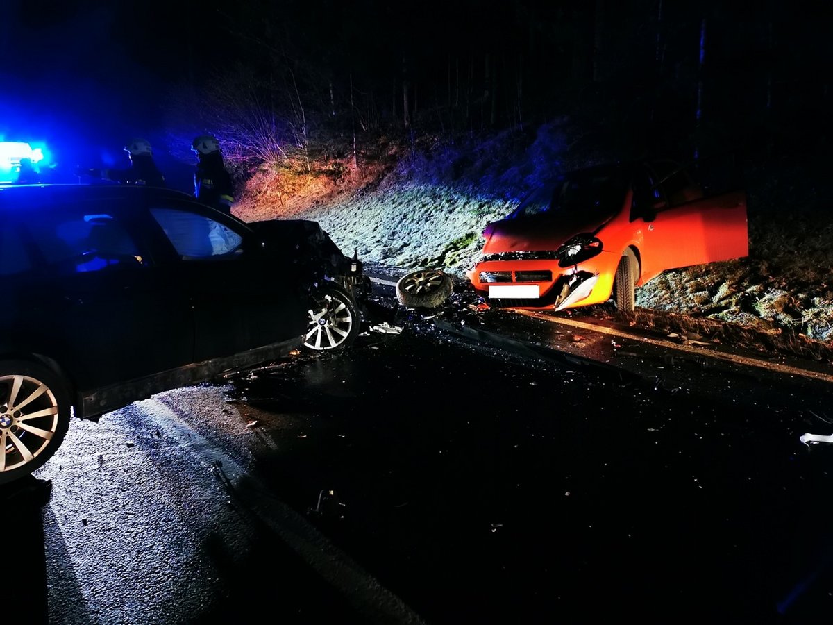 Verkehrsunfall auf der B124 - Bezirk Freistadt