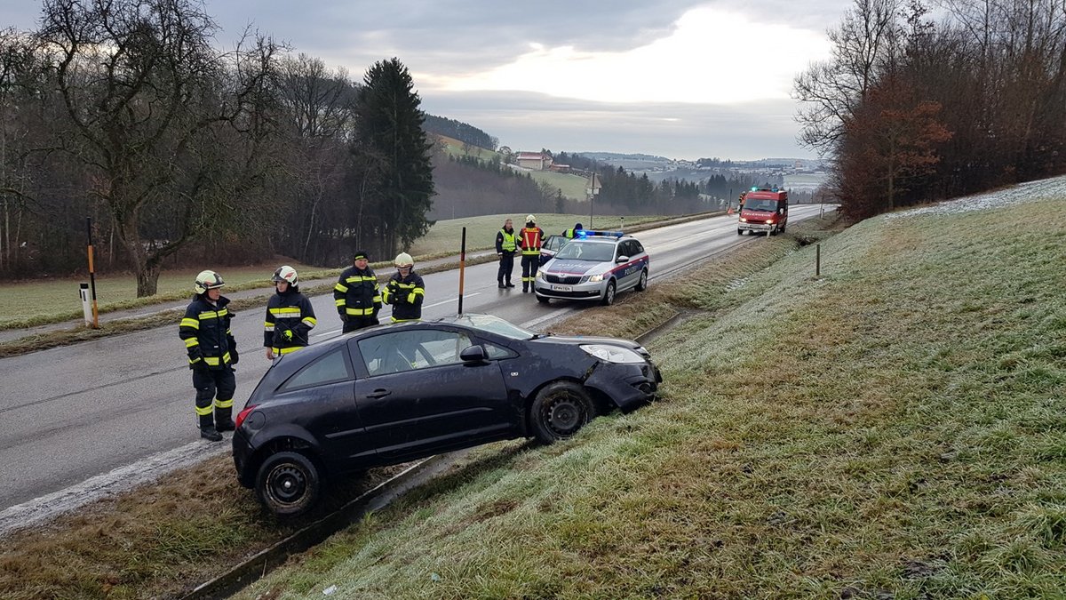 Verkehrsunfall auf der Gutauer Landesstraße - Bezirk Freistadt