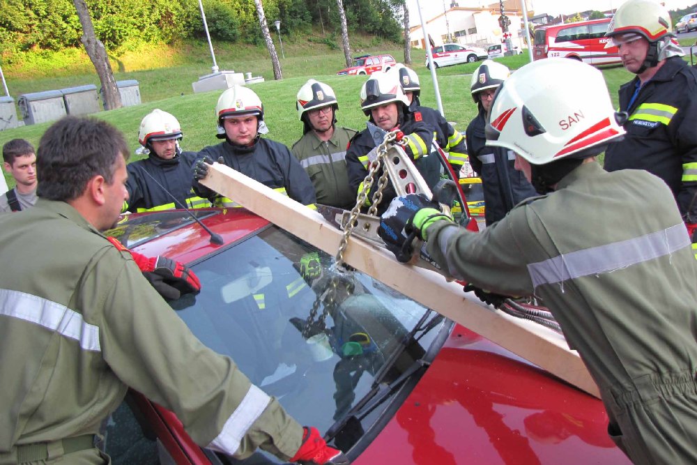 Möglichkeiten der Menschenrettung im Abschnitt geschult - Bezirk Freistadt